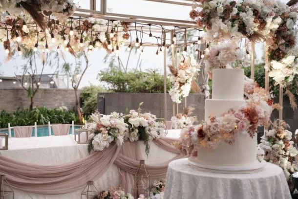 Delight Wedding Package Buffet for 200 Pax at at Doubletree by Hilton ...